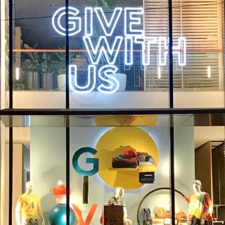 Custom Neon® Retail Store Signs | LED Neon Storefront & Display Signs
